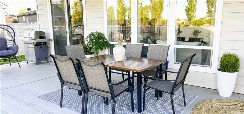 Classic Charcoal BBQ Grill with Liftable Enamel Trays-Captiva Designs ...